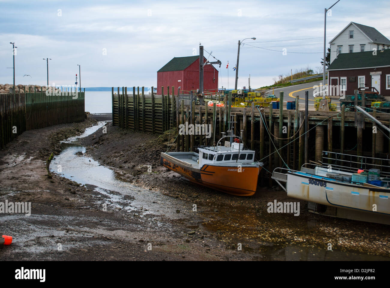 Halls harbour hi-res stock photography and images - Alamy