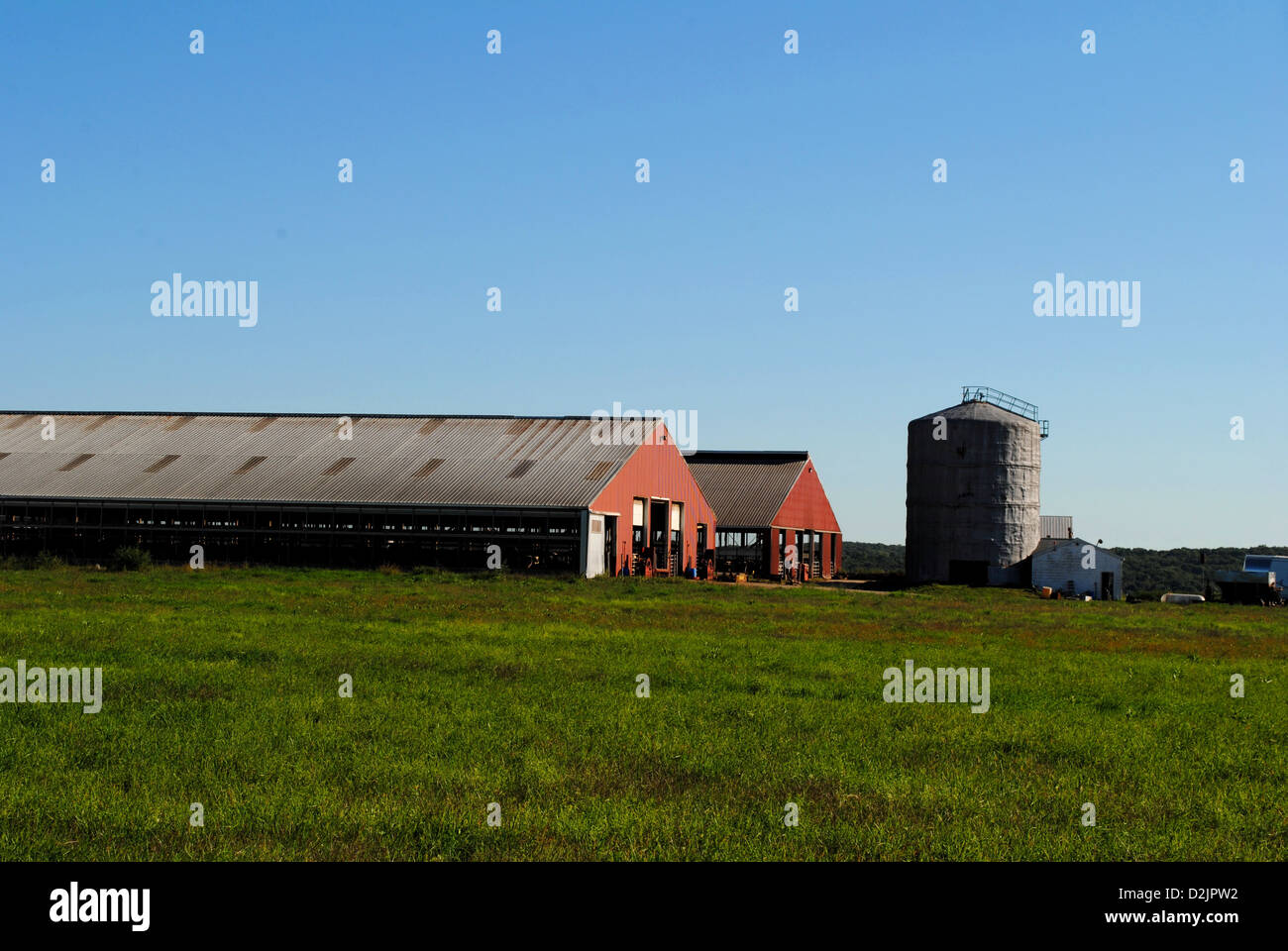 Old barns with silo hi-res stock photography and images - Alamy
