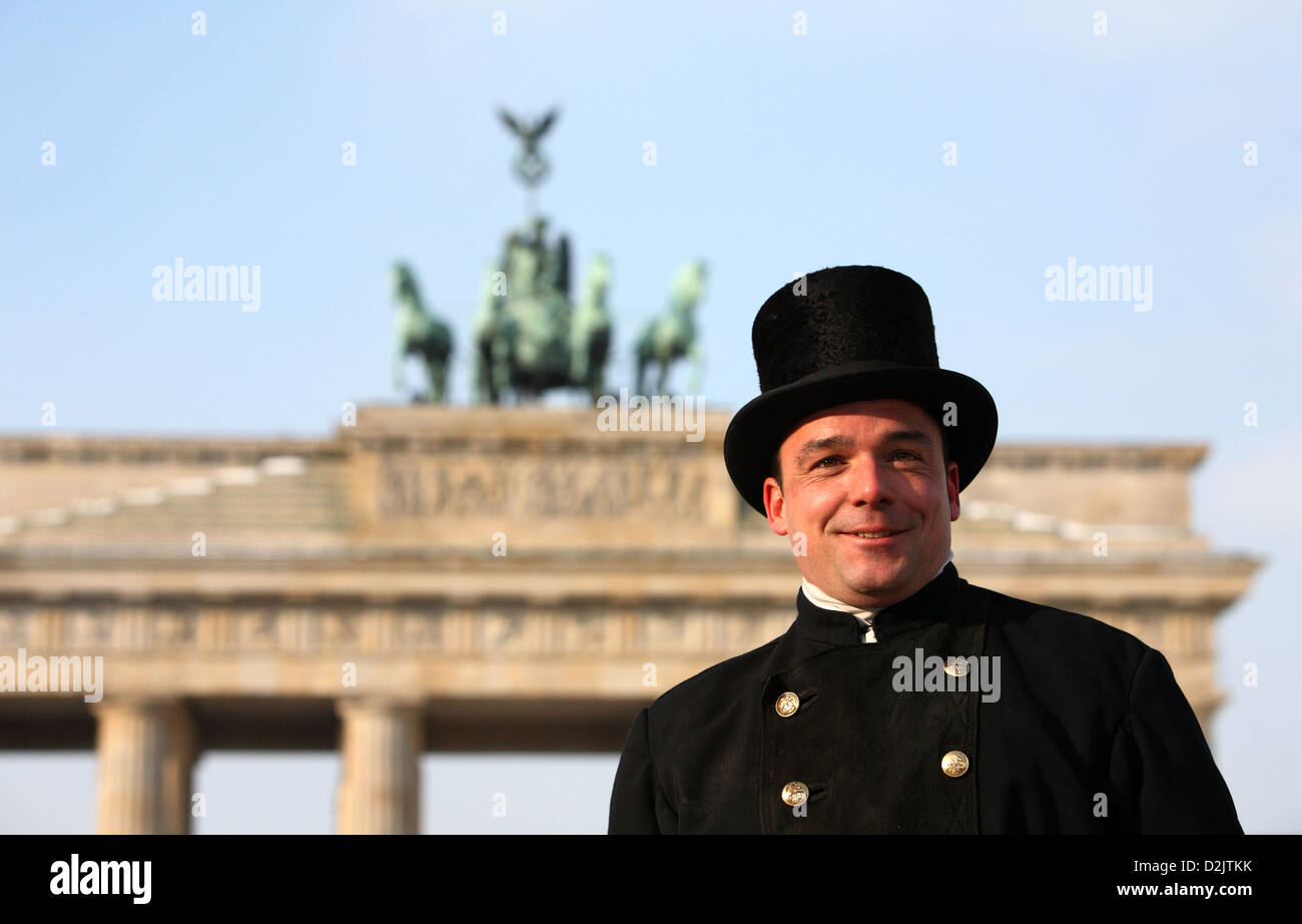 Traditional chimney sweep hi-res stock photography and images - Alamy