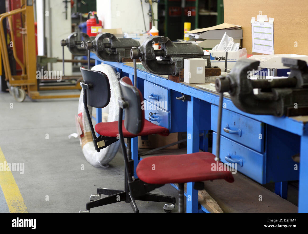 Workbench Vice Stock Photos & Workbench Vice Stock Images - Alamy