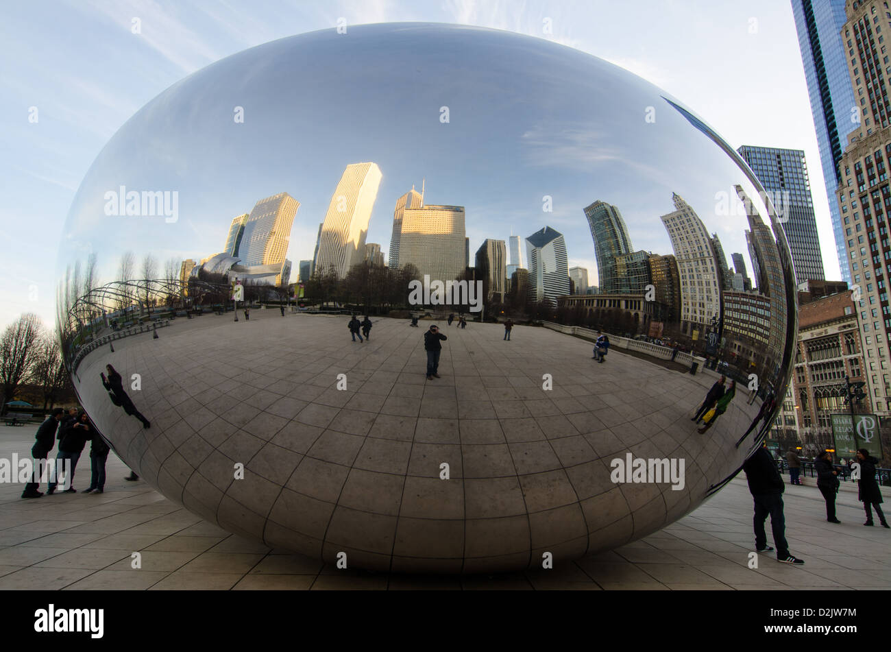 The Bean in Downtown Chicago, IL, USA Stock Photo - Alamy