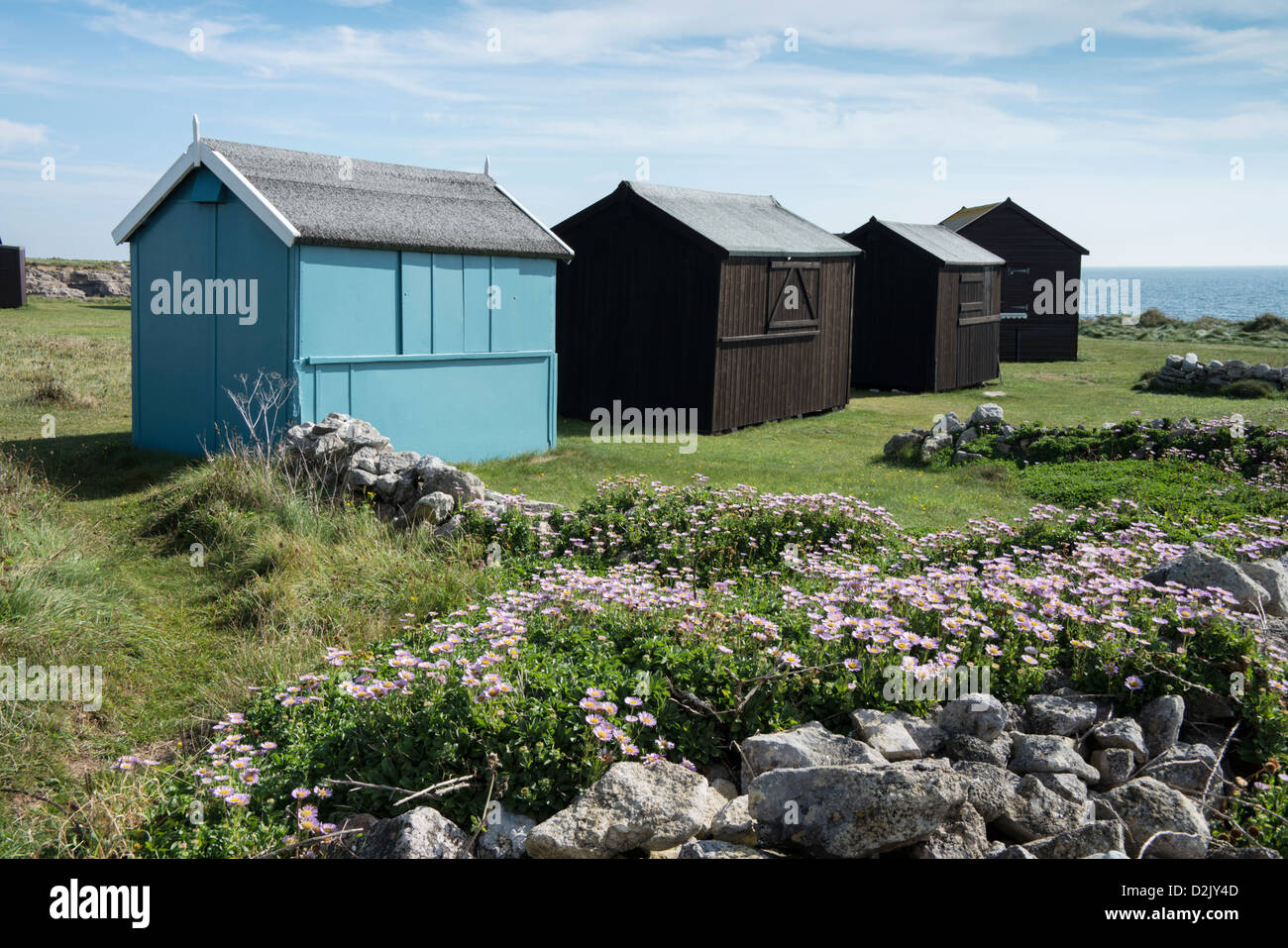 Portland bill beach huts hi-res stock photography and images - Alamy