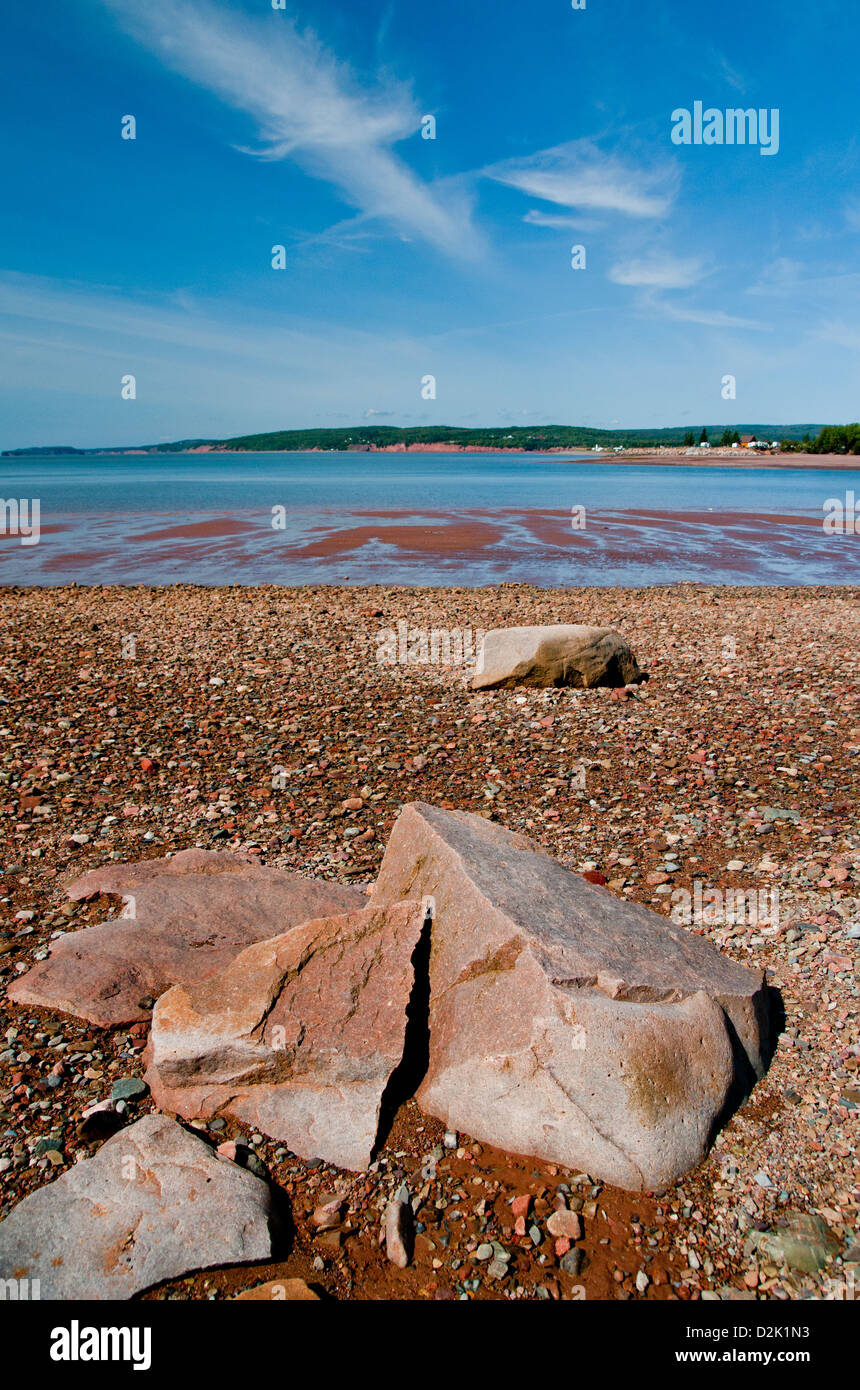 Five islands provincial park with the Bay of fundy and interesting ...