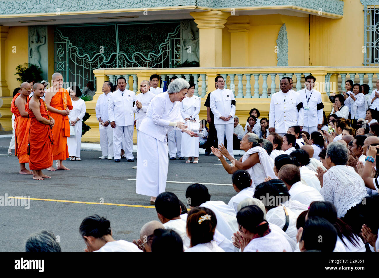 Queen Mother Norodom Monineath Sihanouk of Cambodia(in the middle ...