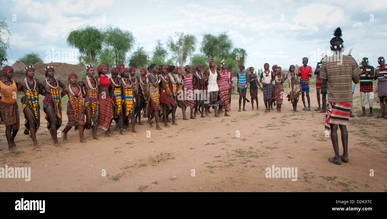 Hamar men and women in semi-circle during ceremony Stock Photo - Alamy