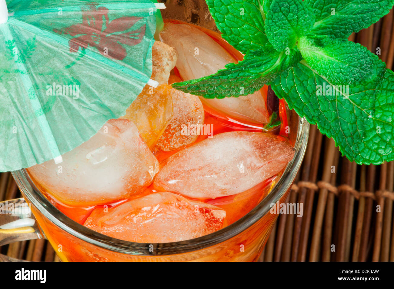 Ice tea with lemon.Closeup glass ice tea with ice cubes and mint Stock ...