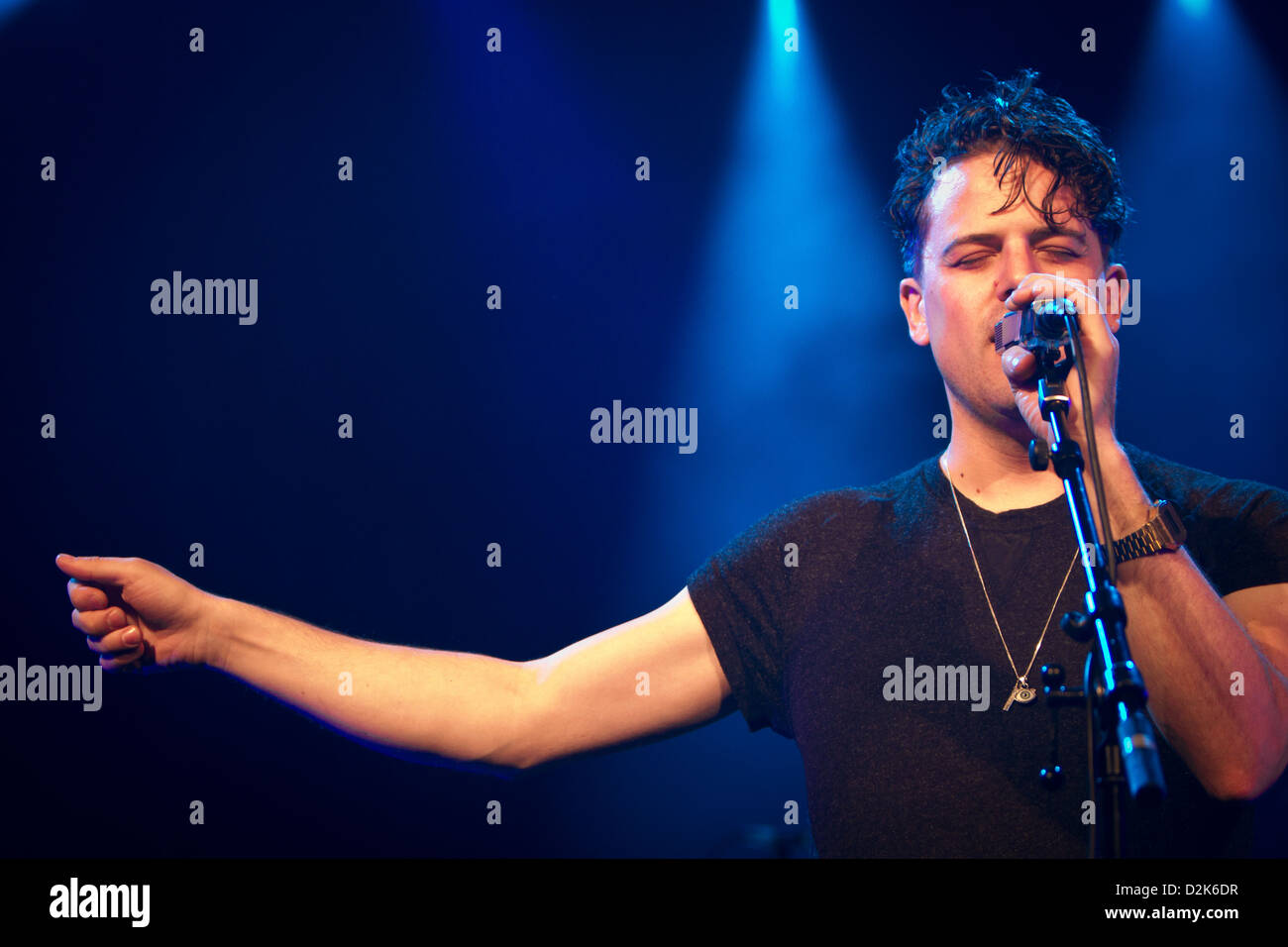 Pvt concert live show hi-res stock photography and images - Alamy
