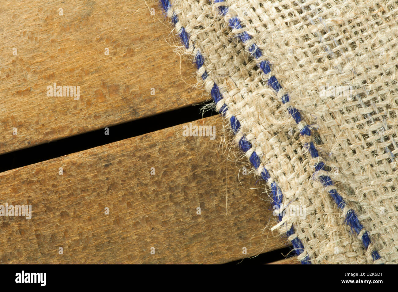Burlap background. Very close up burlap textiles Stock Photo - Alamy