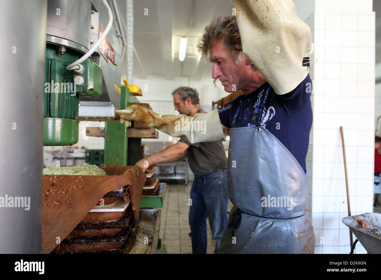 Cider press cloth hi-res stock photography and images - Alamy