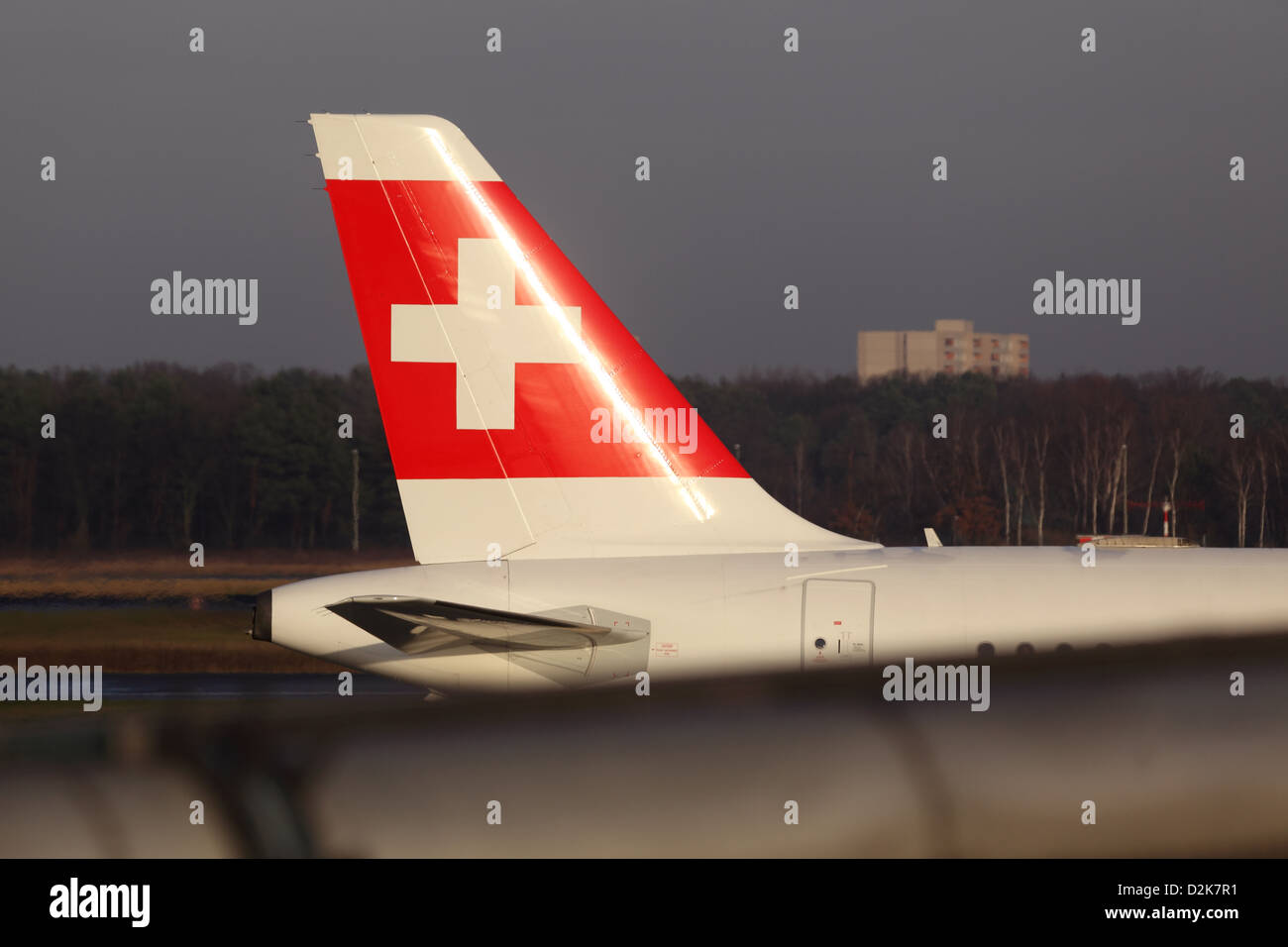 Berlin germany swiss air aircraft hi-res stock photography and images ...
