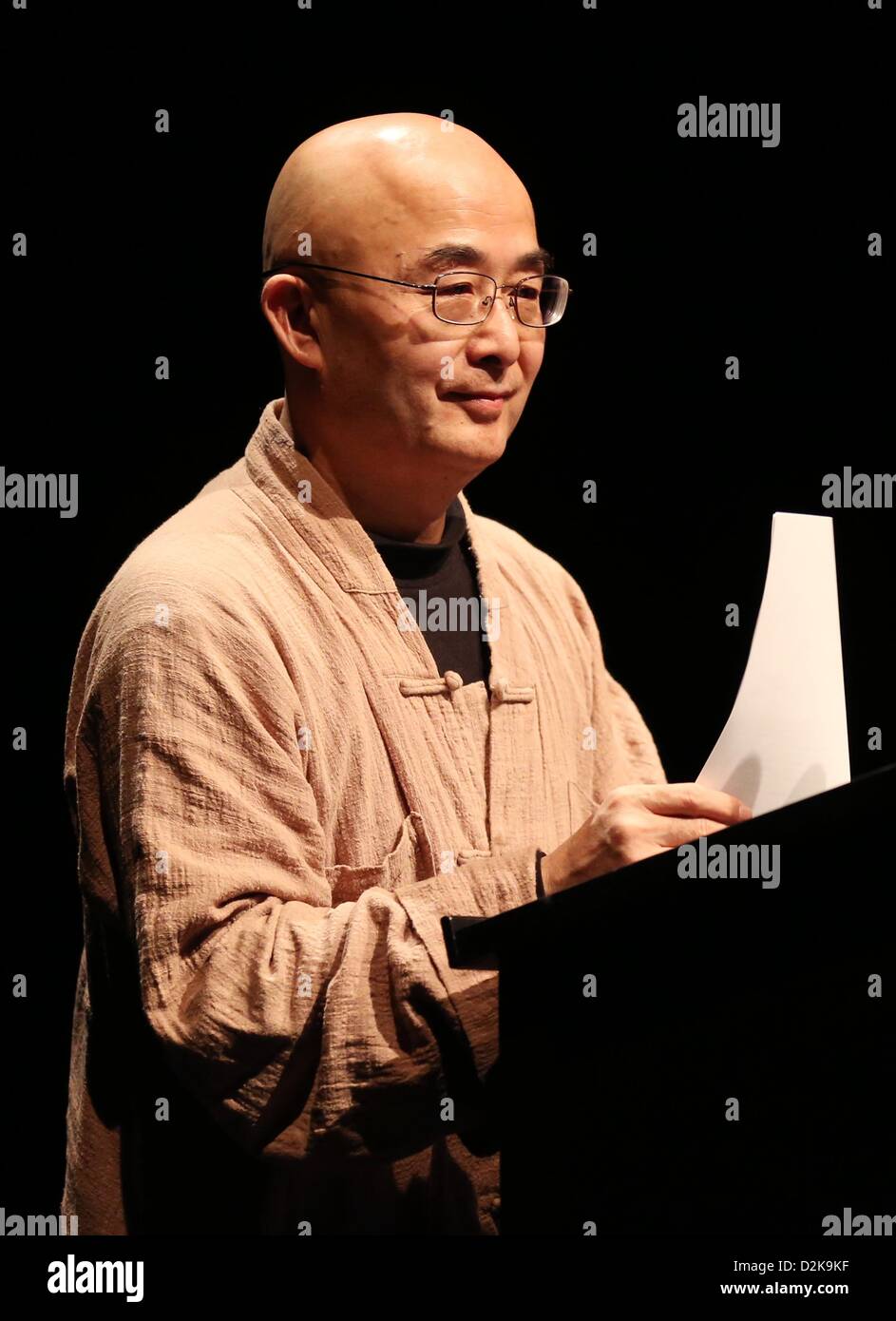 Chinese writer hi-res stock photography and images - Alamy