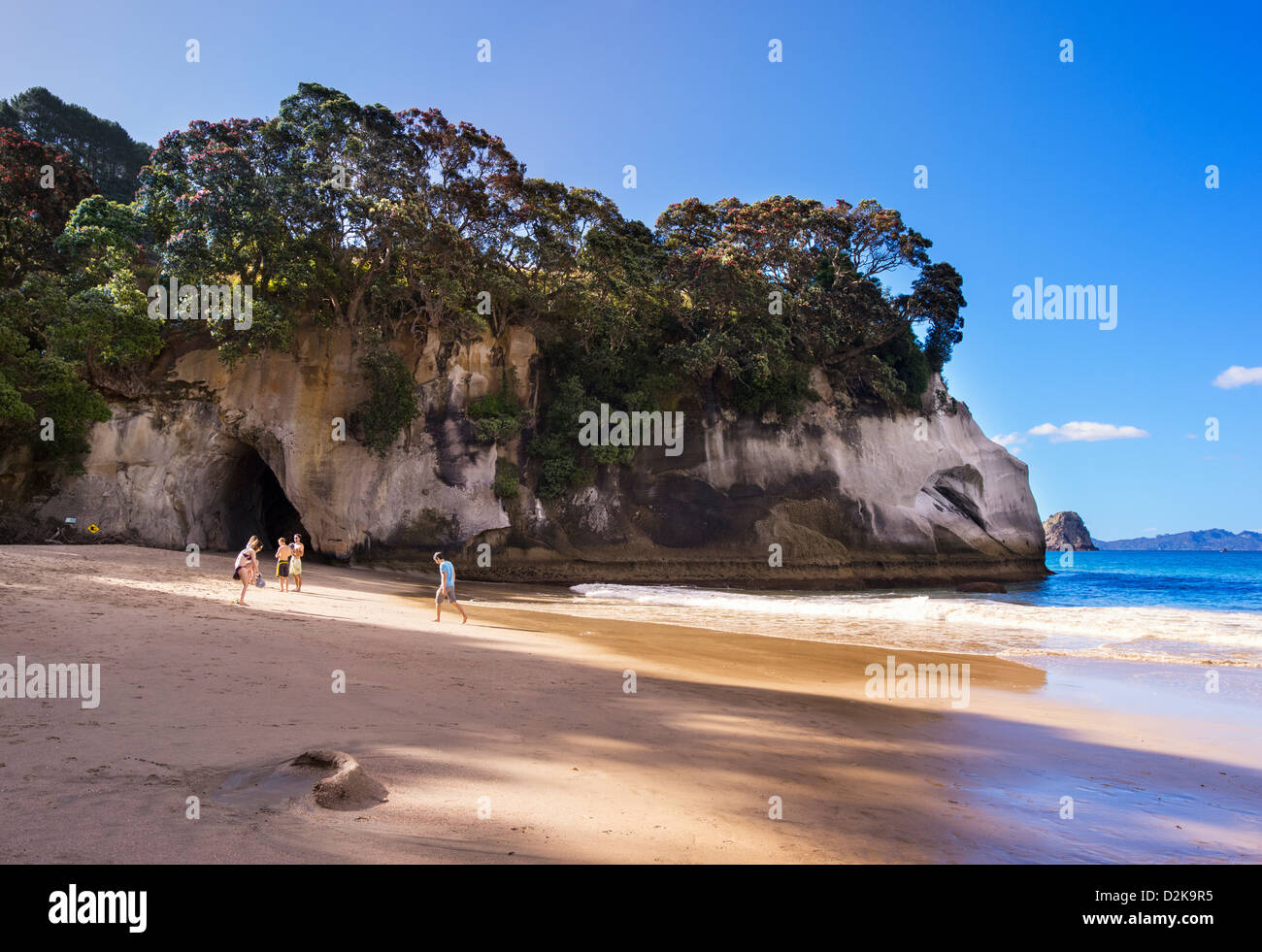 Cathedral Cove on The Coromandel Peninsula, New Zealand Stock Photo - Alamy