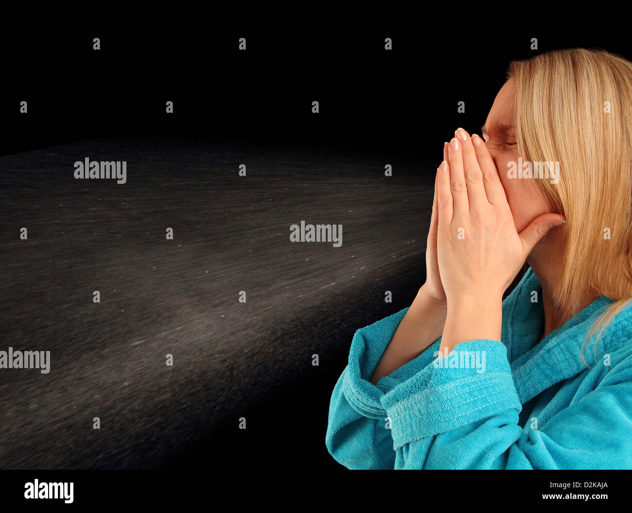 Sneezing hi-res stock photography and images - Alamy