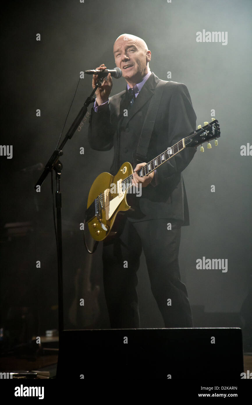 Chris cross ultravox hi-res stock photography and images - Alamy