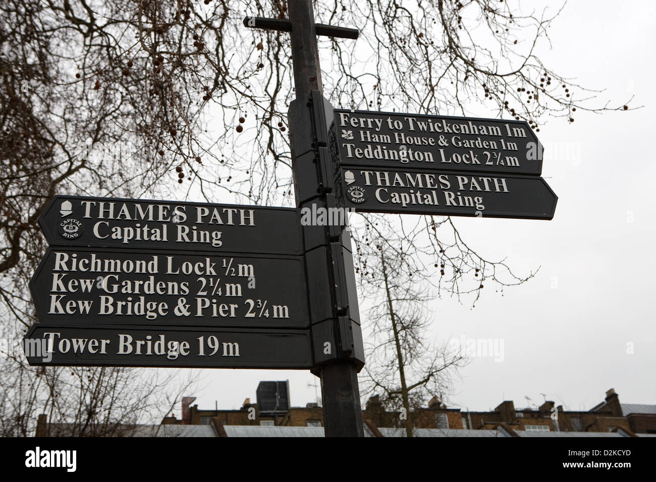 The Thames Path information sign in Richmond Surrey Stock Photo - Alamy