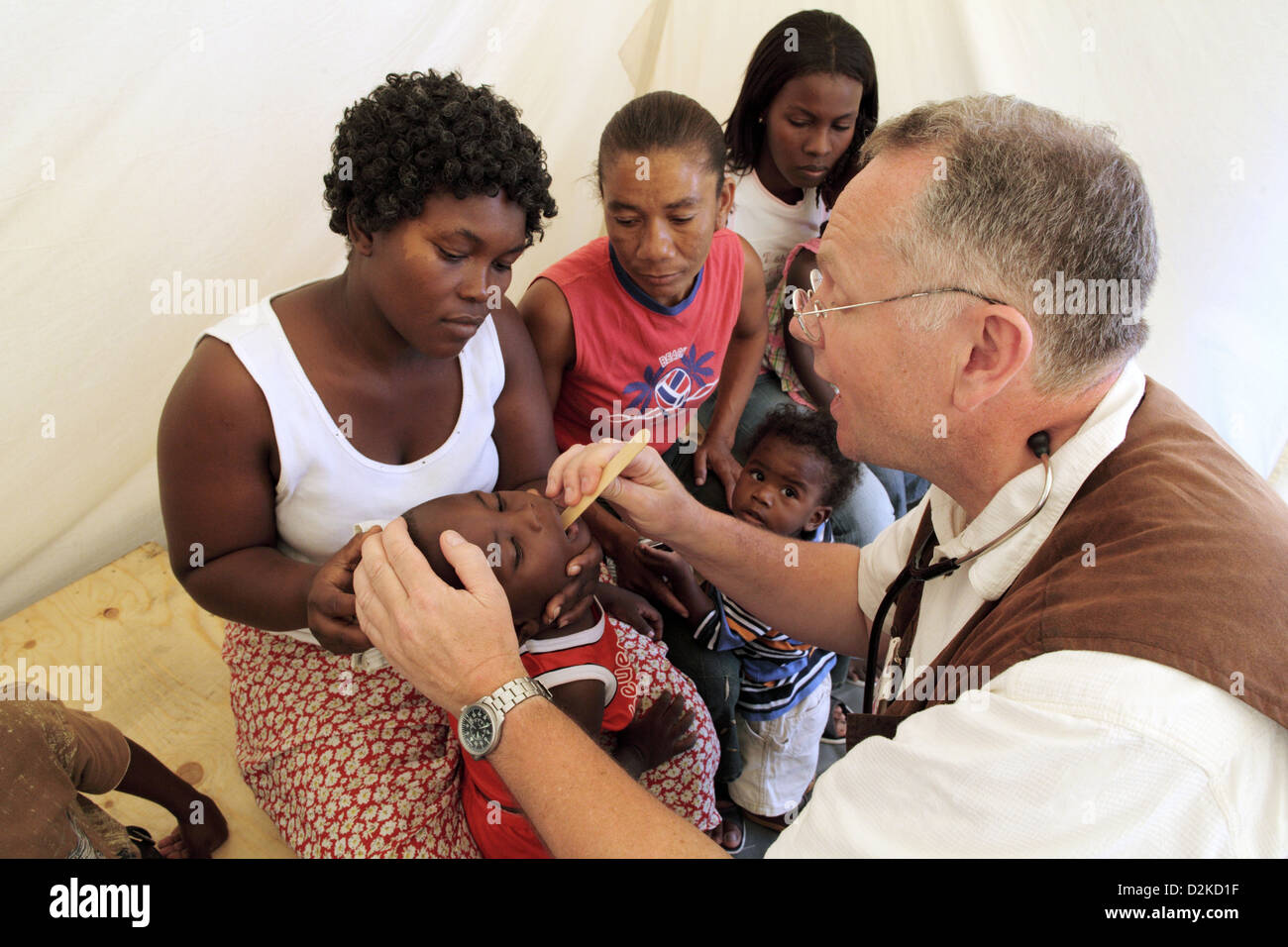 Red cross children hospital hi-res stock photography and images - Alamy