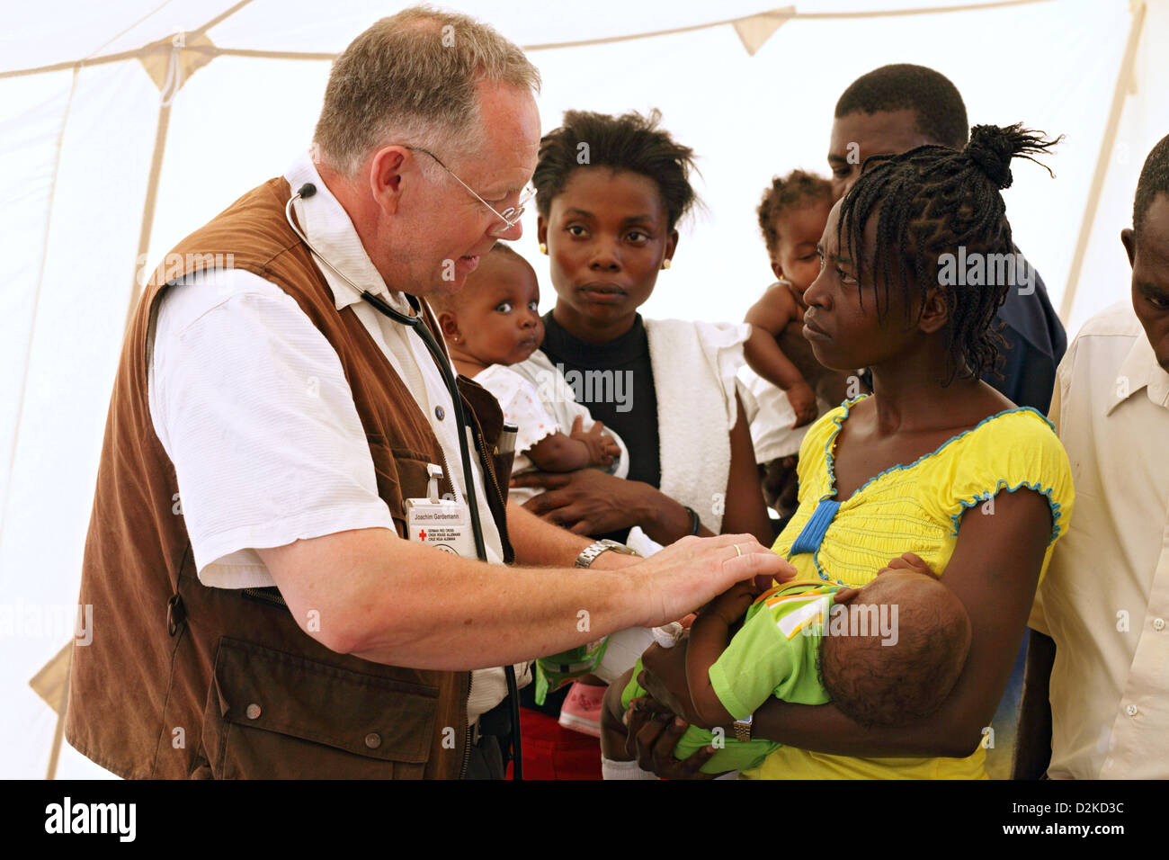 Red cross children hospital hi-res stock photography and images - Alamy