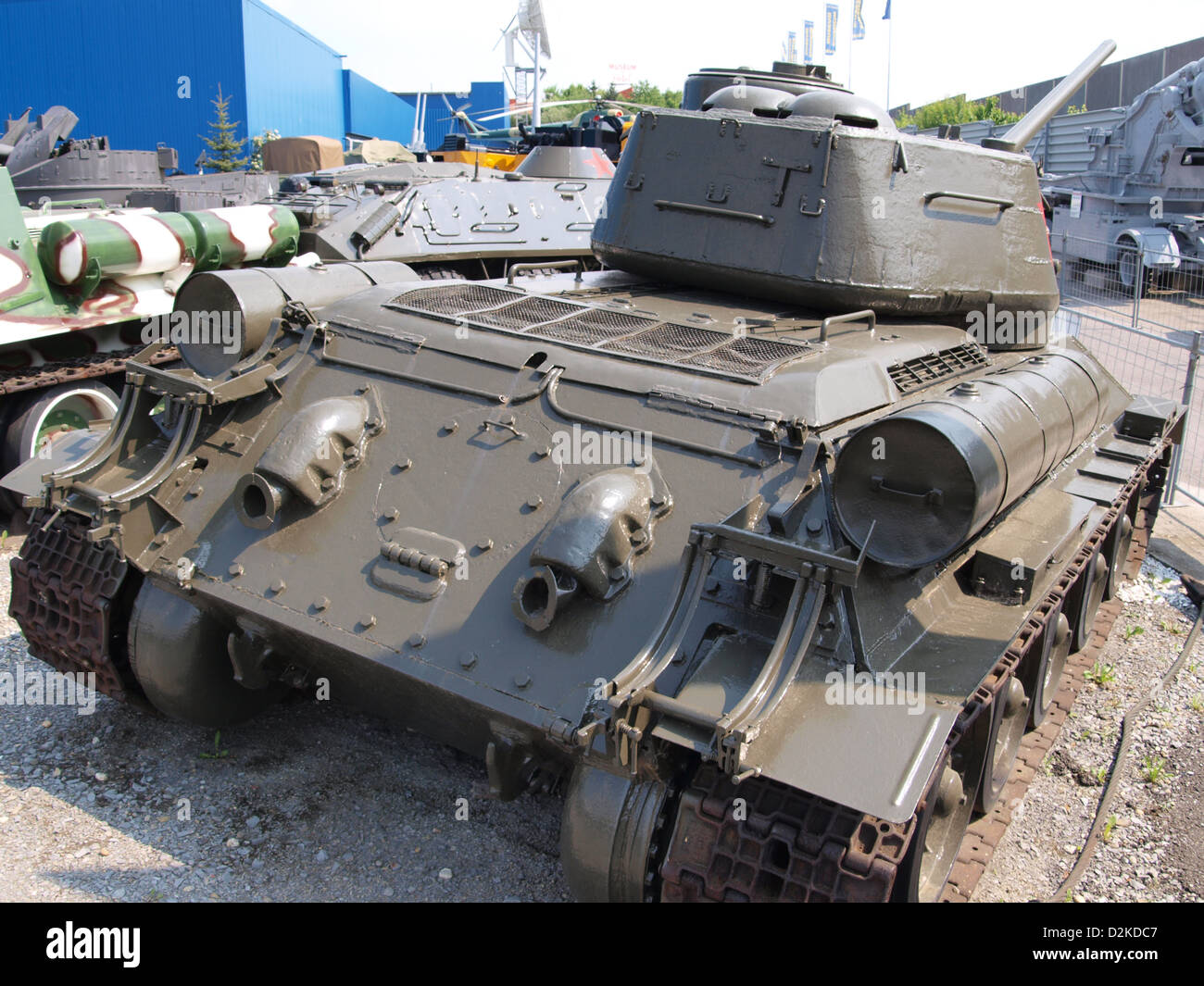 T34 hi-res stock photography and images - Alamy