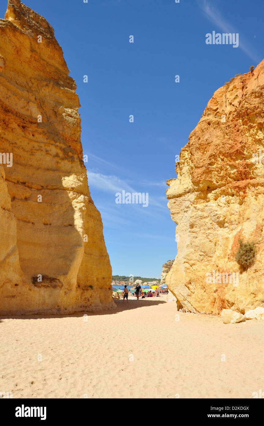 Praia de rocha hi-res stock photography and images - Alamy