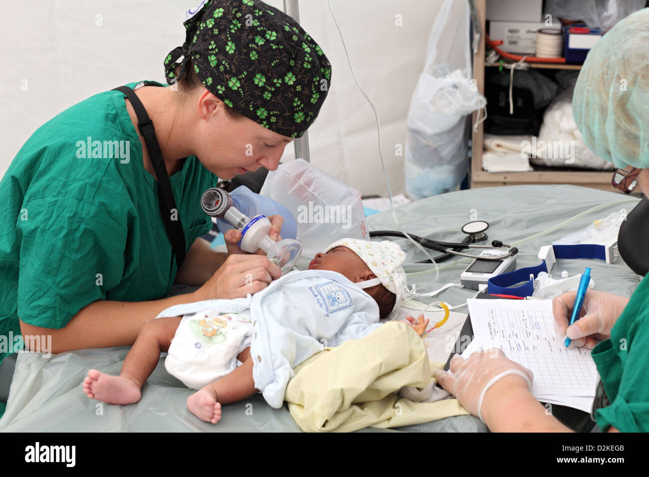Child anesthesia mask hi-res stock photography and images - Alamy
