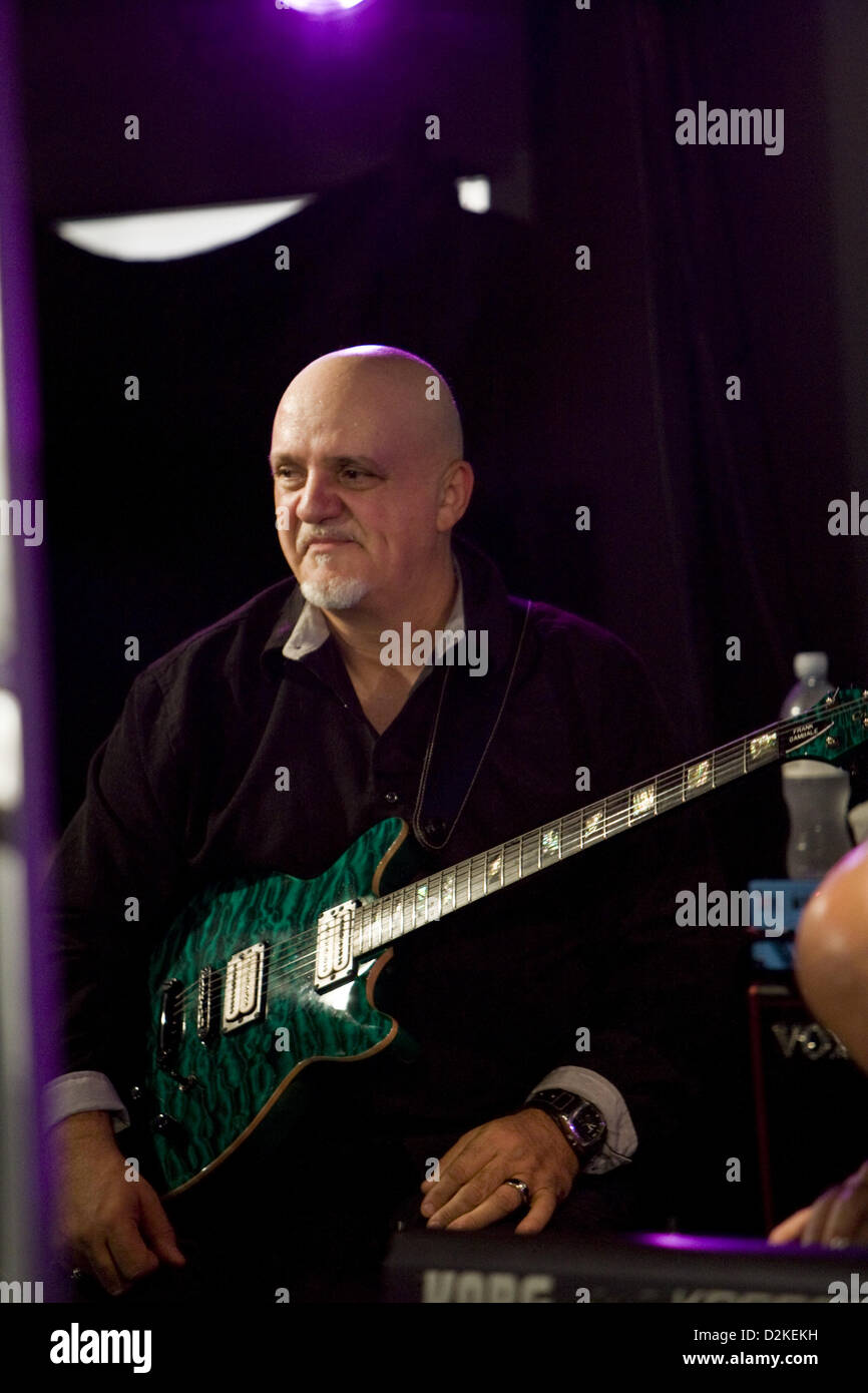 Frank gambale hi-res stock photography and images - Alamy