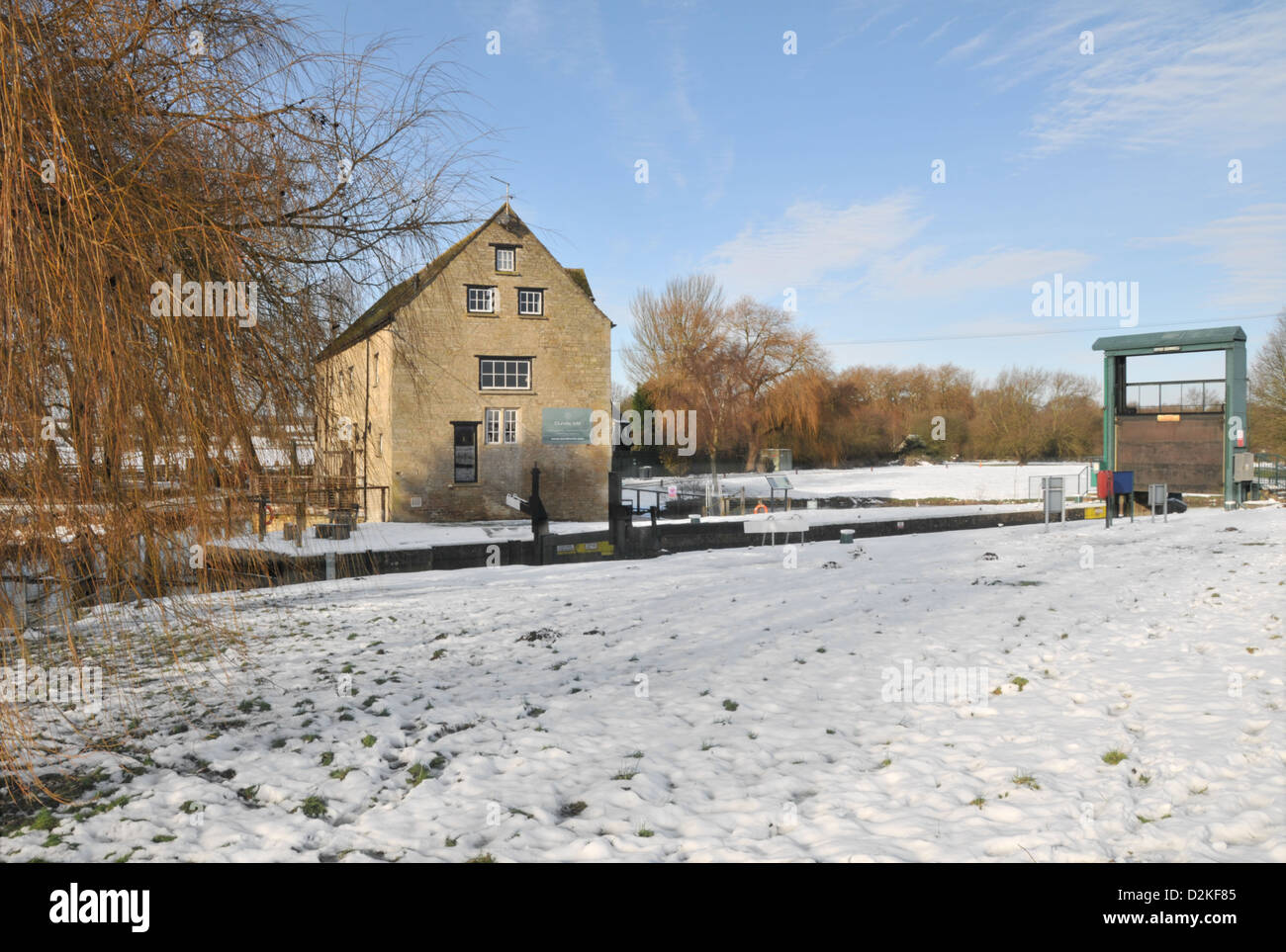 Oundle hi-res stock photography and images - Alamy