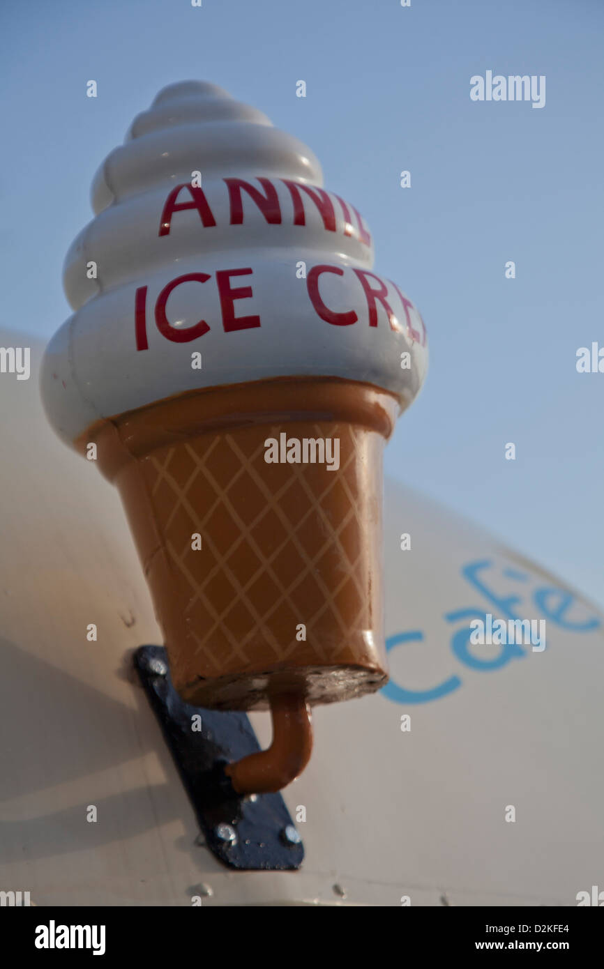 Ice cream brighton hi-res stock photography and images - Alamy