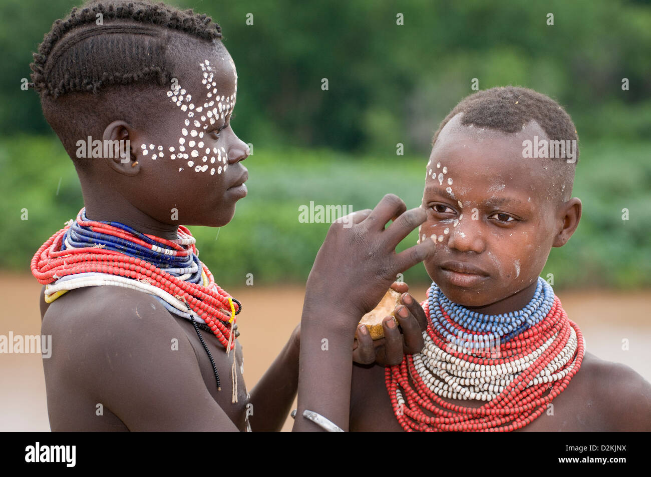 Mature tribe woman omo valley hi-res stock photography and images - Alamy