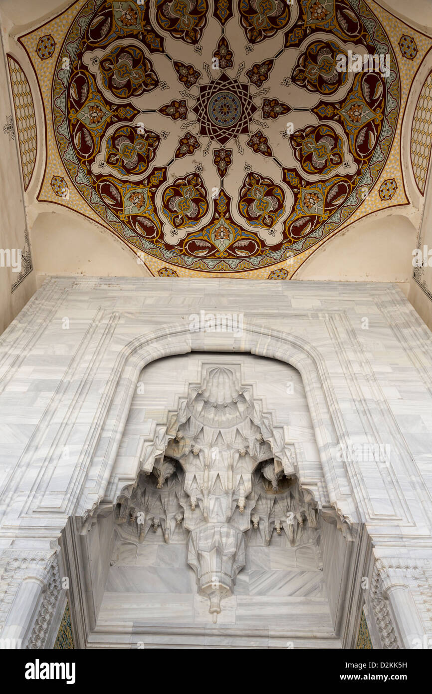 Muqarnas vault High Resolution Stock Photography and Images - Alamy