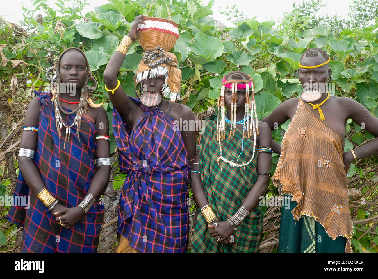 Mursi Lip Plate Women Stock Photos & Mursi Lip Plate Women Stock Images ...