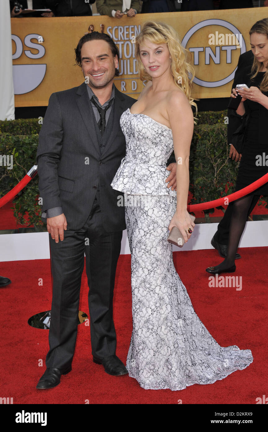Los Angeles, California, USA. 27th January 2013. Johnny Galecki, Kelli ...