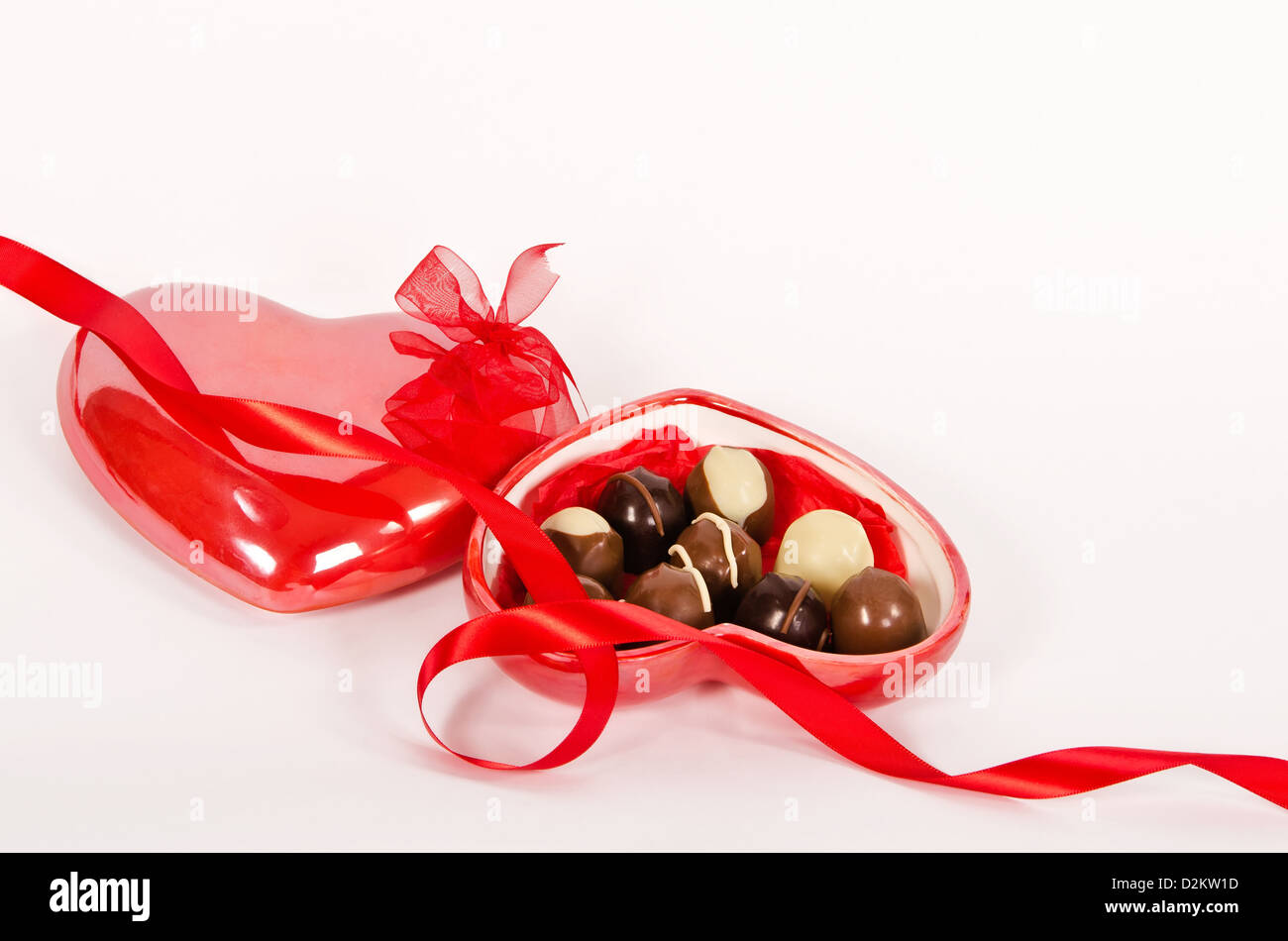 Red chocolate box hi-res stock photography and images - Alamy