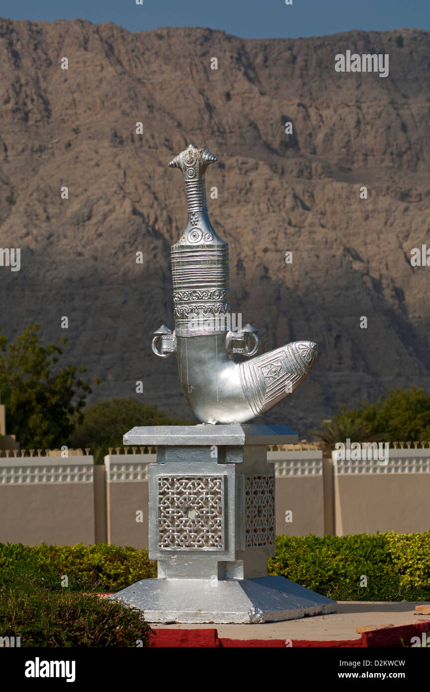 Sculpture traditional omani silver dagger hi-res stock photography and ...