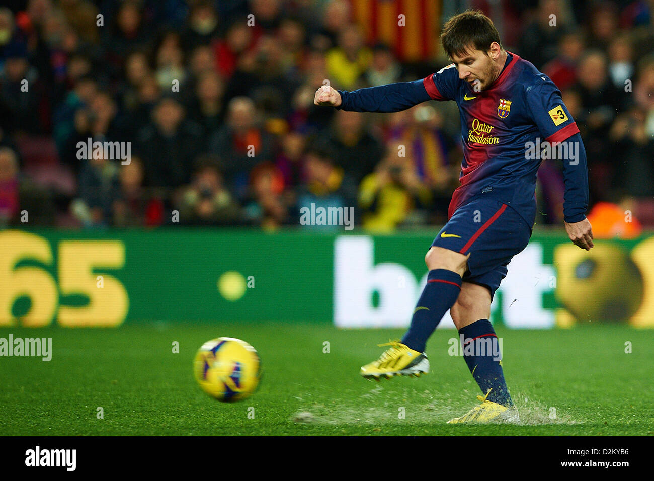 Barcelona, Spain. 27th January 2013. Lionel Messi (FC Barcelona) kick ...