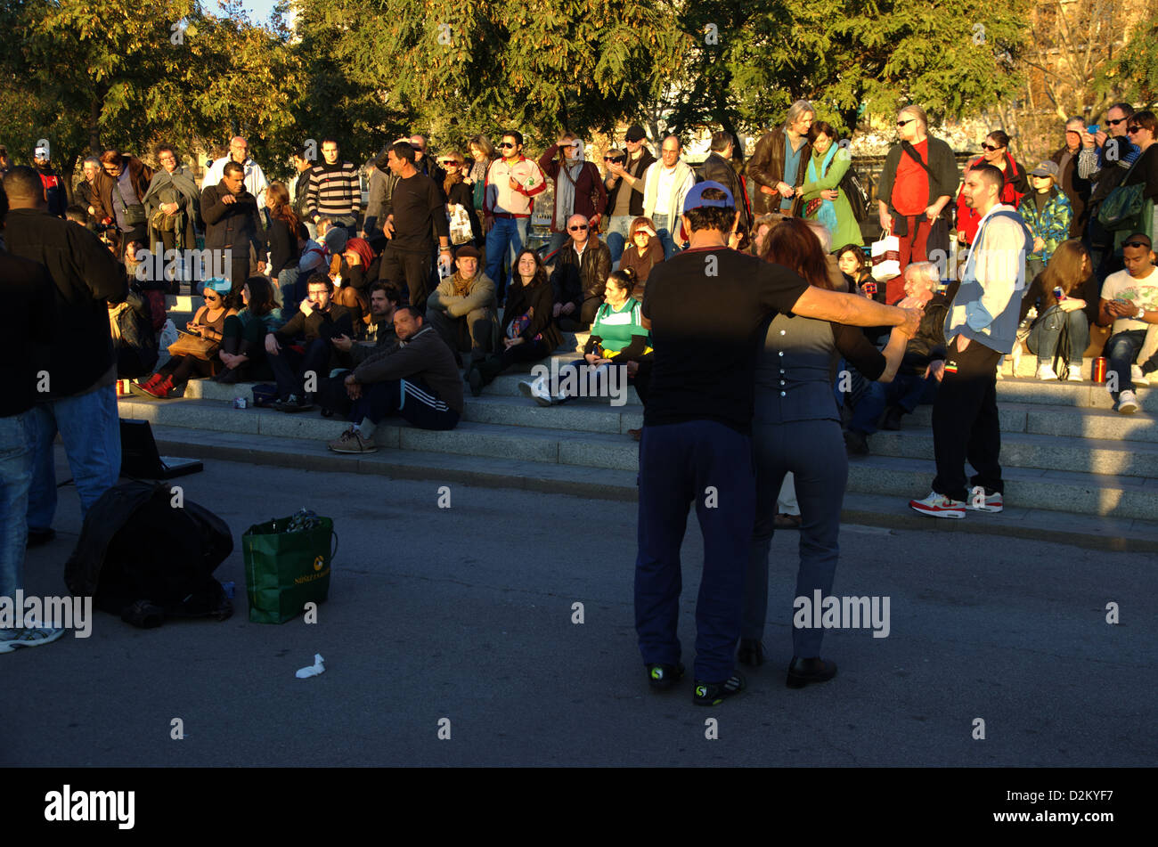 Dancing buskers hi-res stock photography and images - Alamy