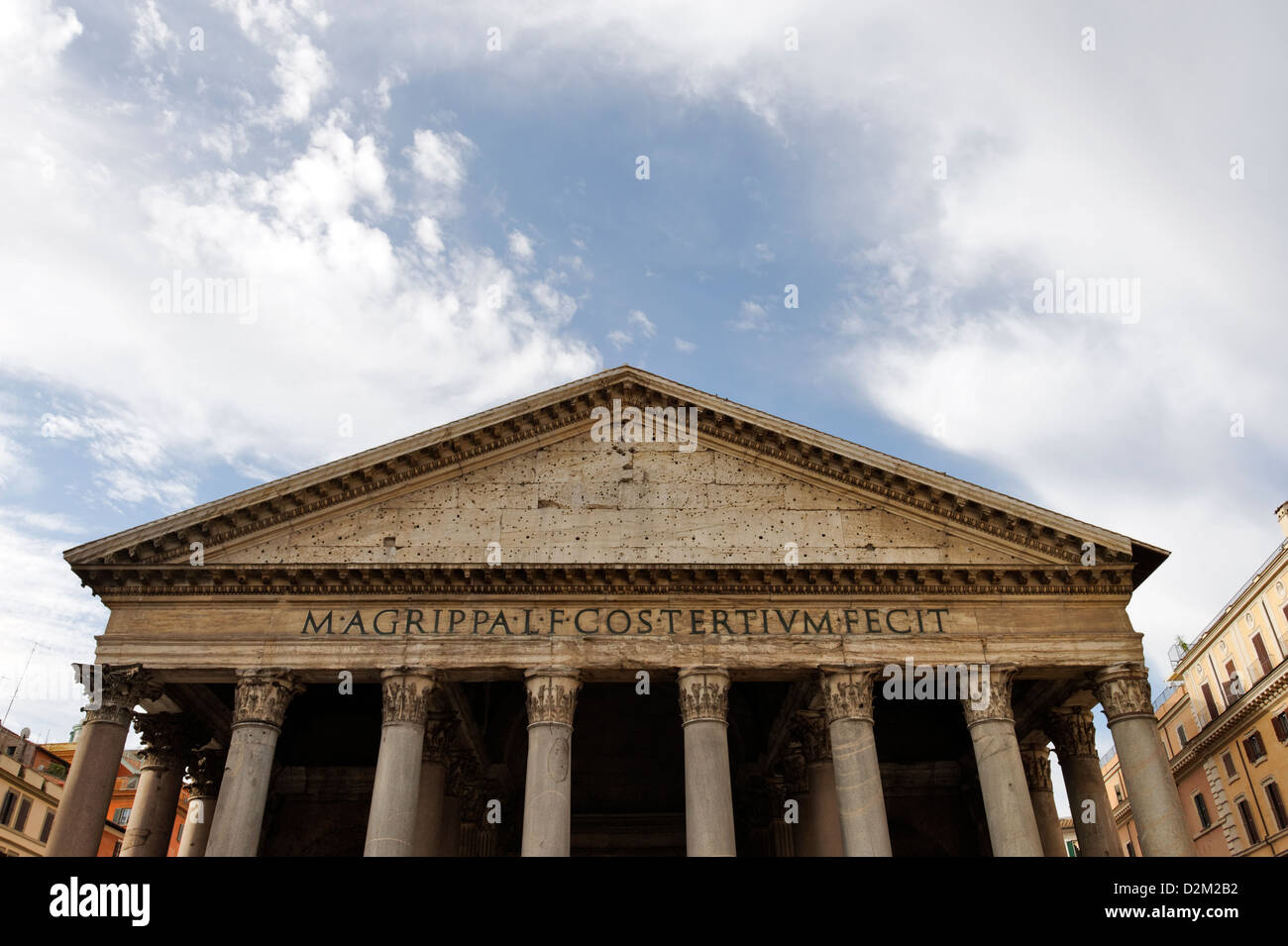 Columned portico hi-res stock photography and images - Alamy