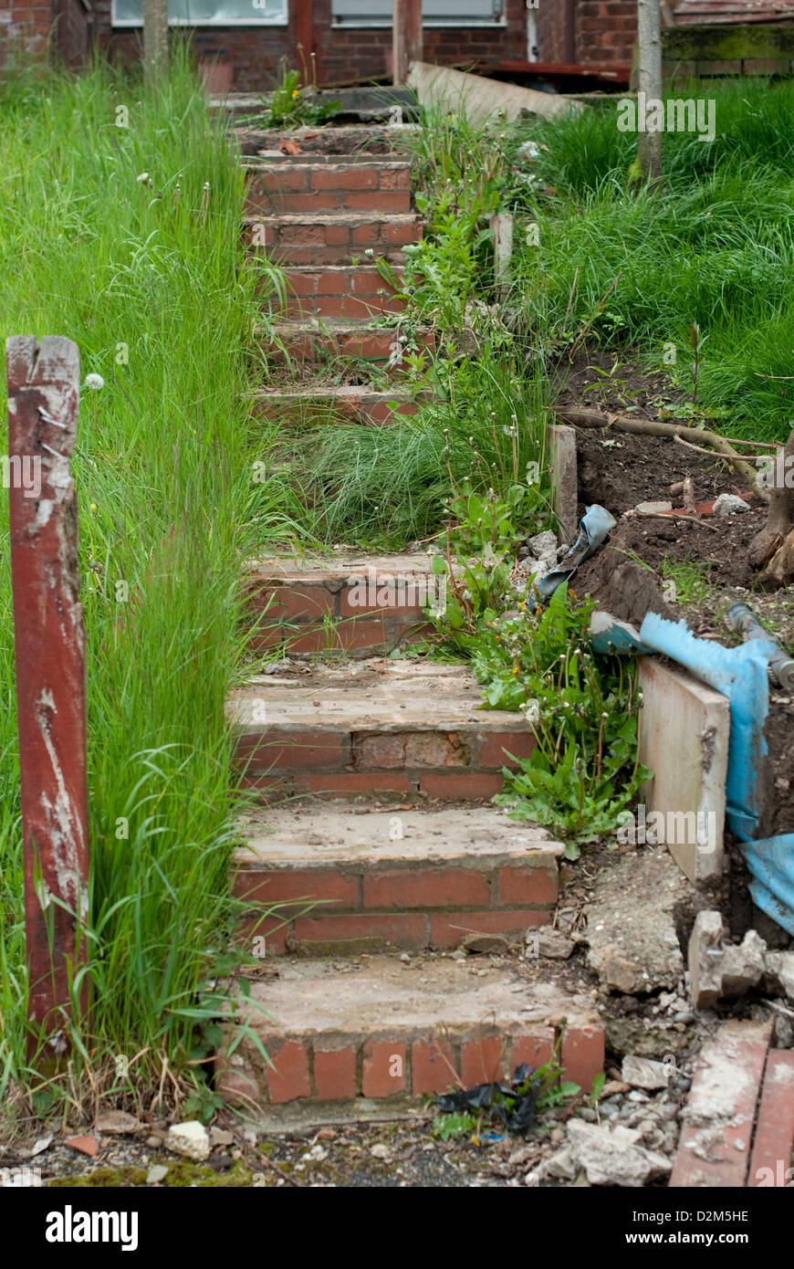Broken steps hi-res stock photography and images - Alamy