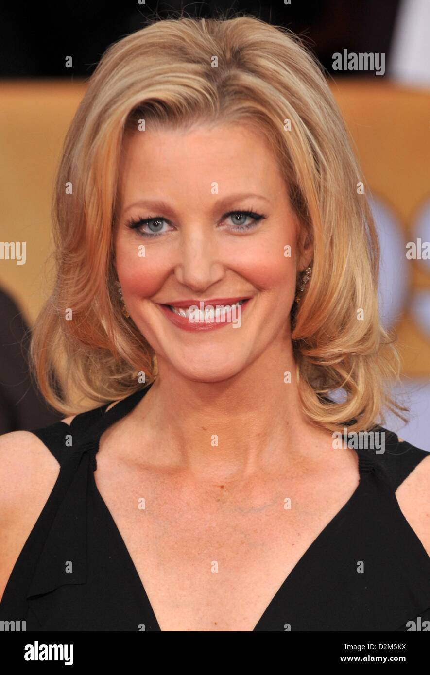 Los Angeles, California. 27th January 2013. Anna Gunn at arrivals for ...