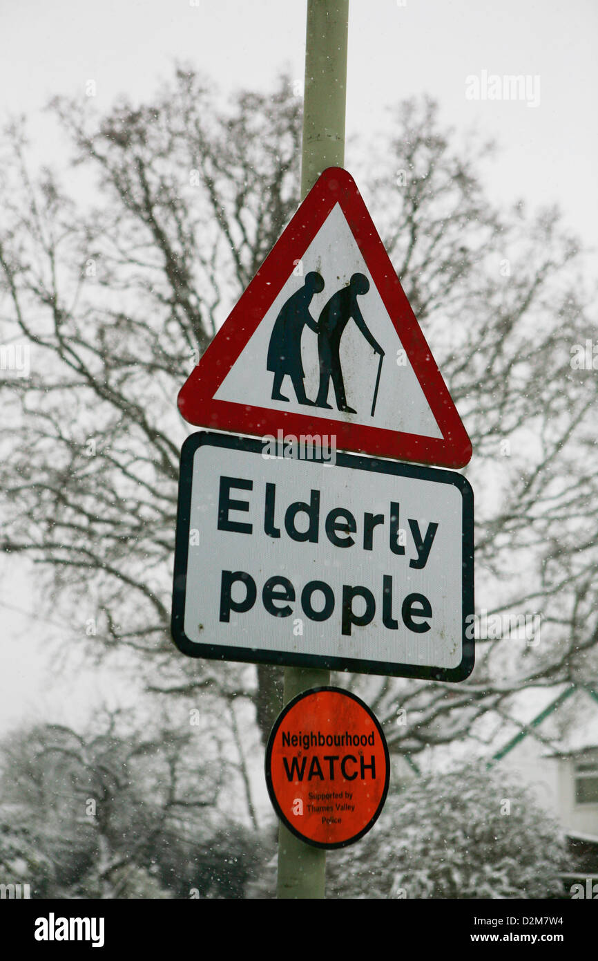 Elderly people road sign hi-res stock photography and images - Alamy