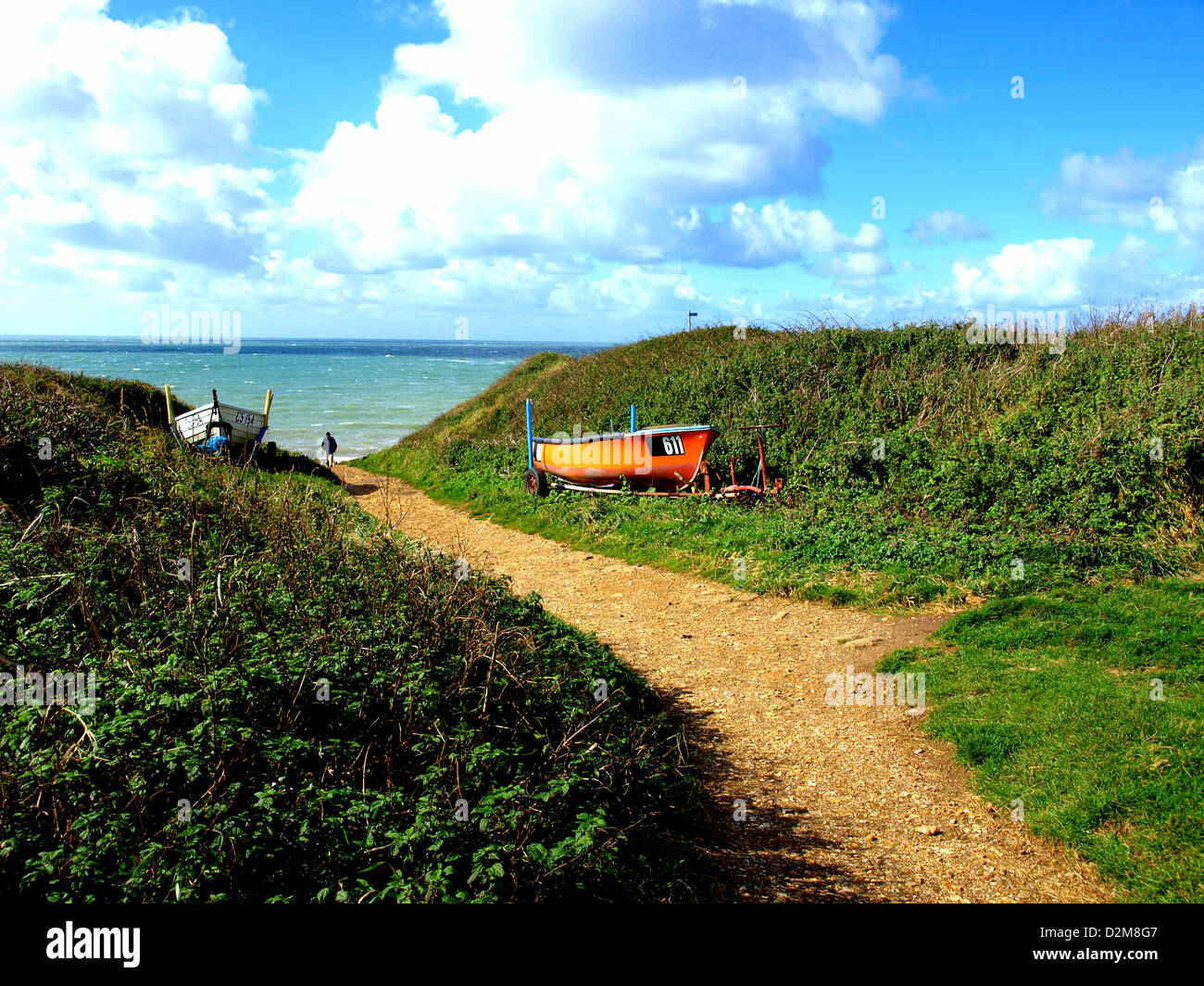 Footpath to the sea, Isle of Wight Stock Photo - Alamy