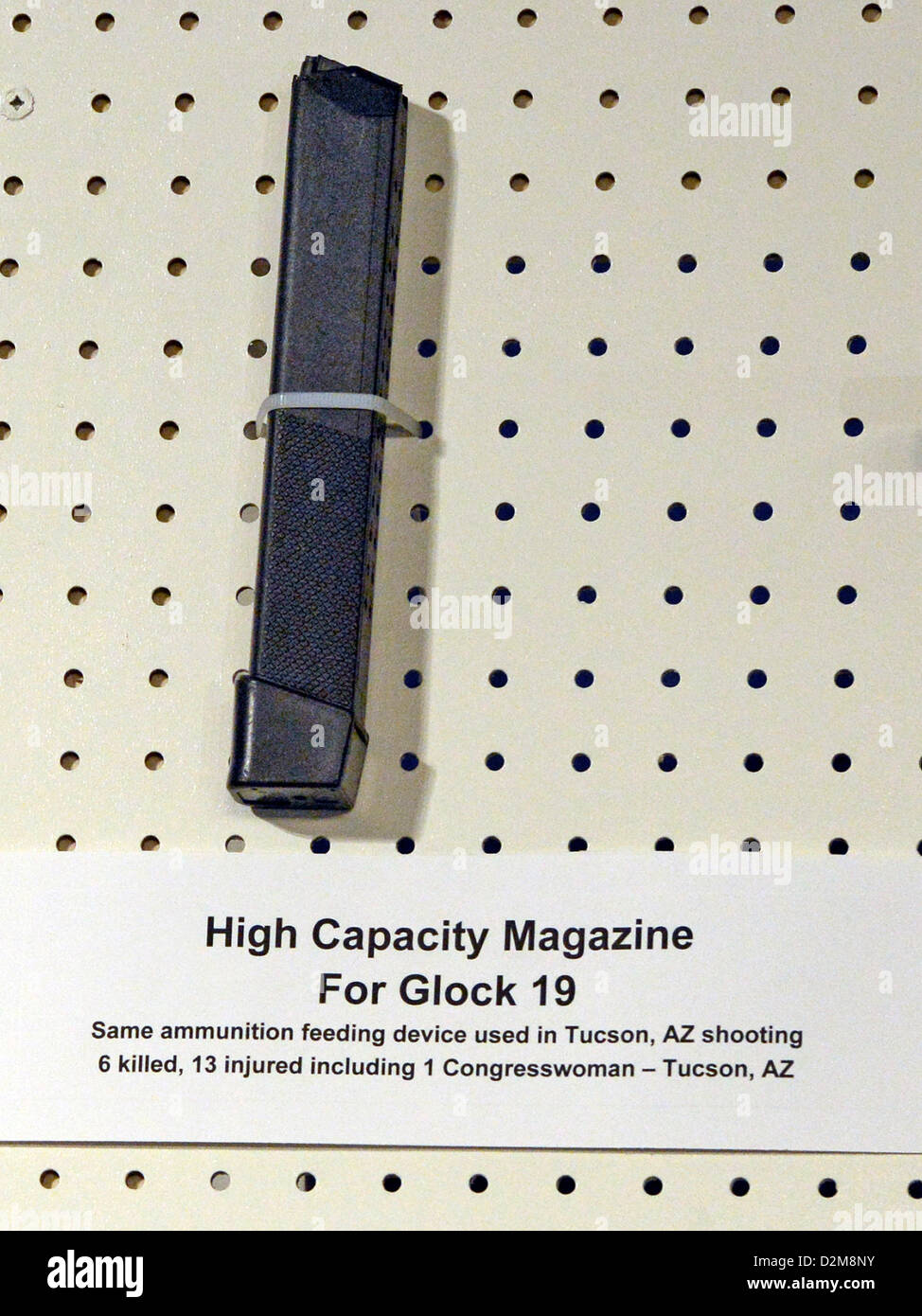 Glock 19 hi-res stock photography and images - Alamy