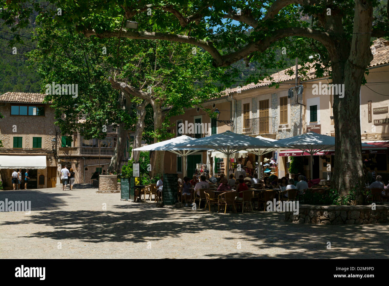 Restaurant valldemossa mallorca spain hi-res stock photography and ...