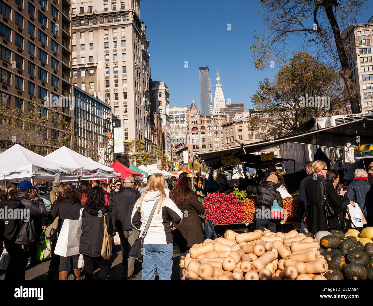 Green market union square park hi-res stock photography and images - Alamy