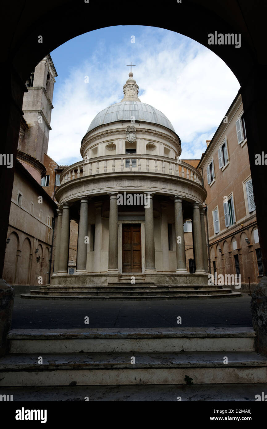 Columned temple hi-res stock photography and images - Alamy