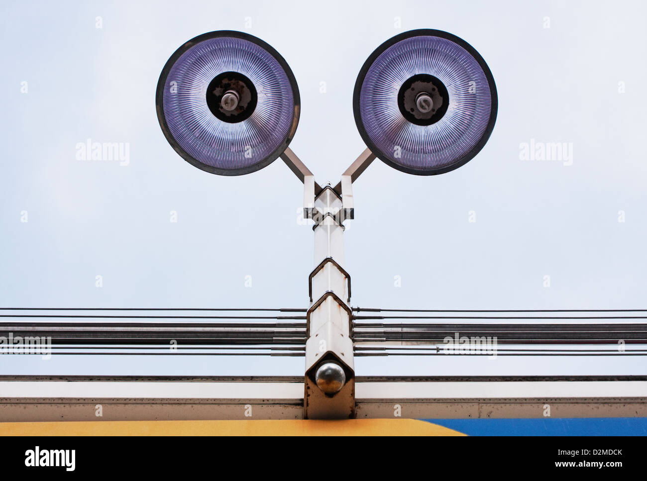 Overhead lights hi-res stock photography and images - Alamy