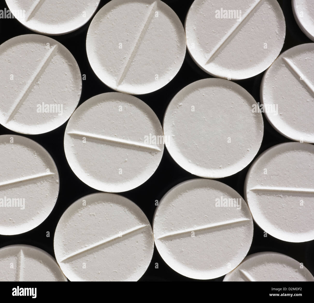 Scored tablets hi-res stock photography and images - Alamy