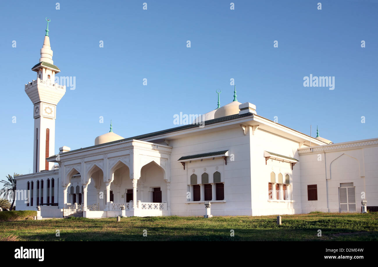 The main mosque in Wakra, just south of Doha, Qatar Stock Photo - Alamy