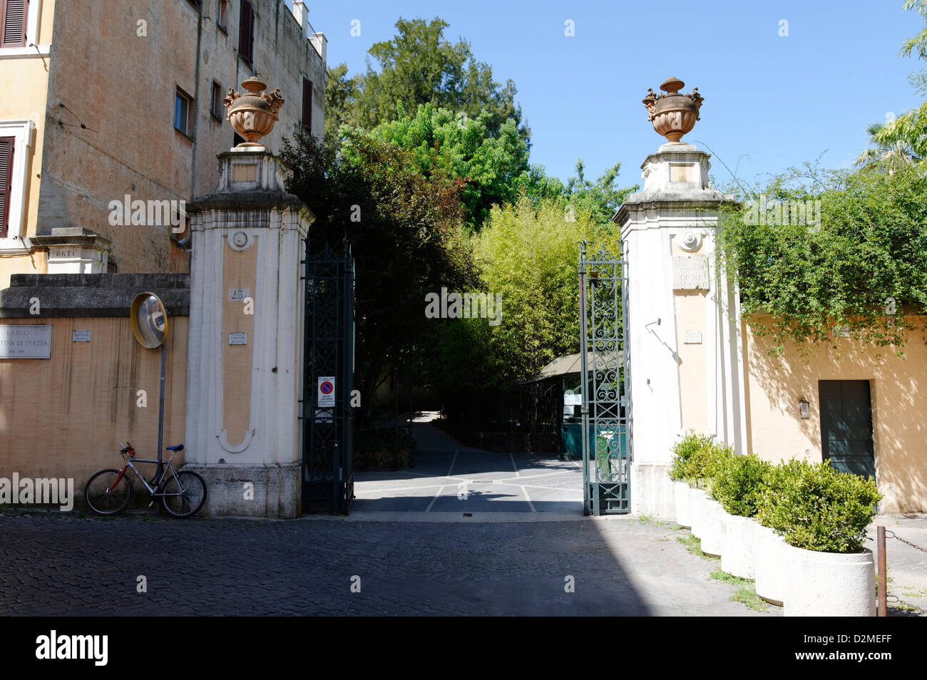 Rome. Italy. View of the entrance to the Orto Botanico di Roma or Rome ...