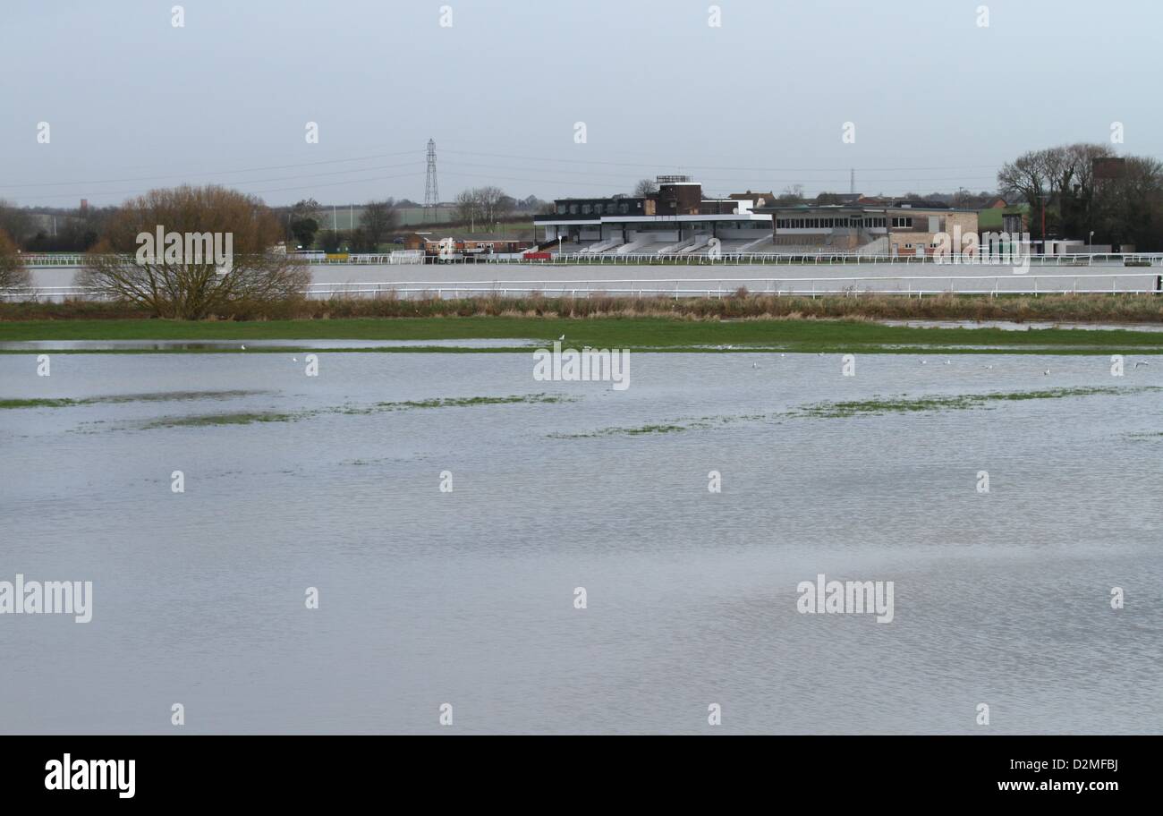 Huntingdon racecourse hi-res stock photography and images - Alamy