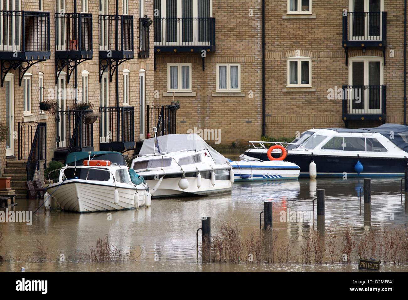 Flooding in st ives cambridgeshire hi-res stock photography and images ...